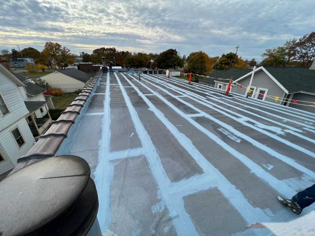 Home - Tennessee Rocky Top Roofing Service